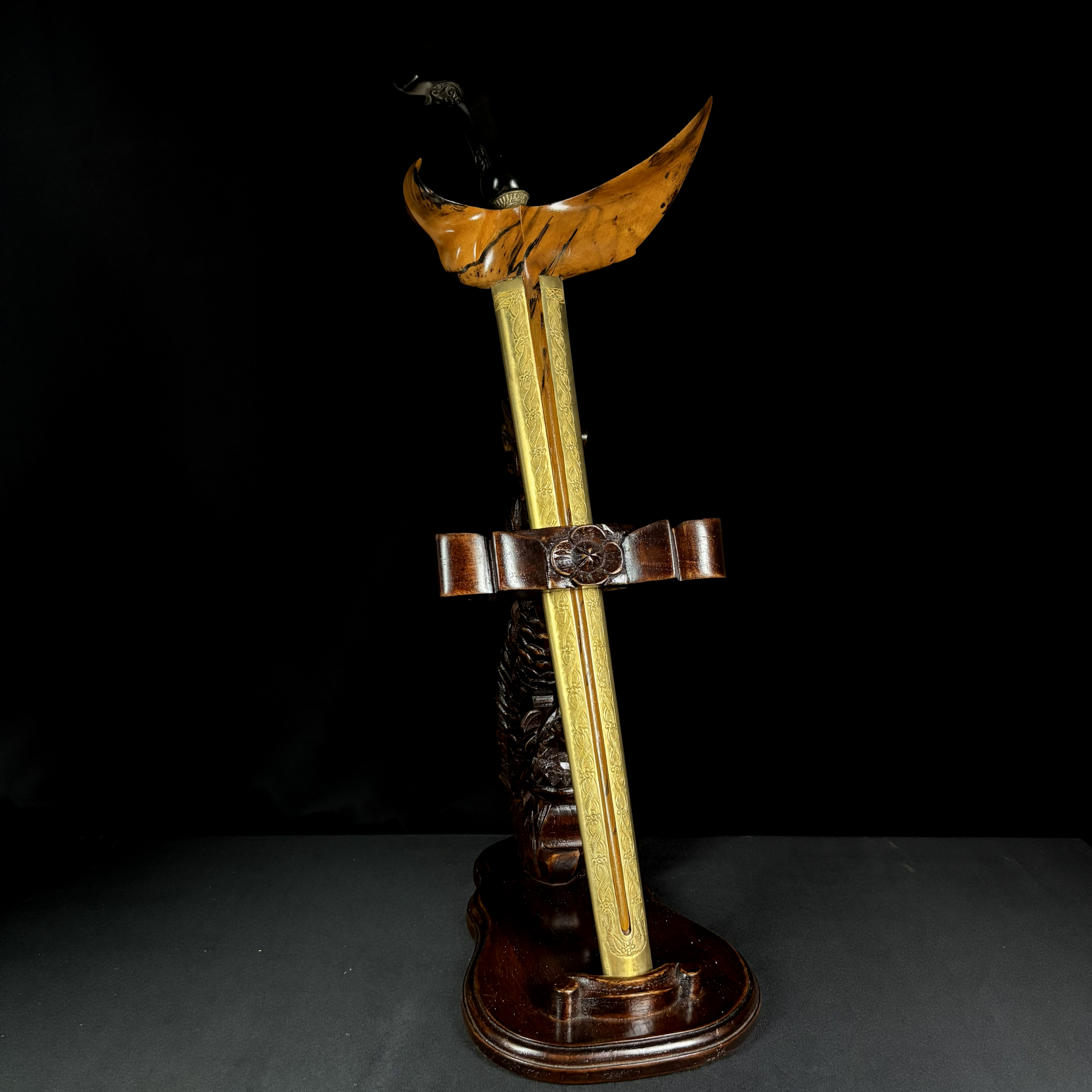 Keris Sabuk Inten Senopaten Selaras Dengan Weton Rabu Pahing - Satrova ...